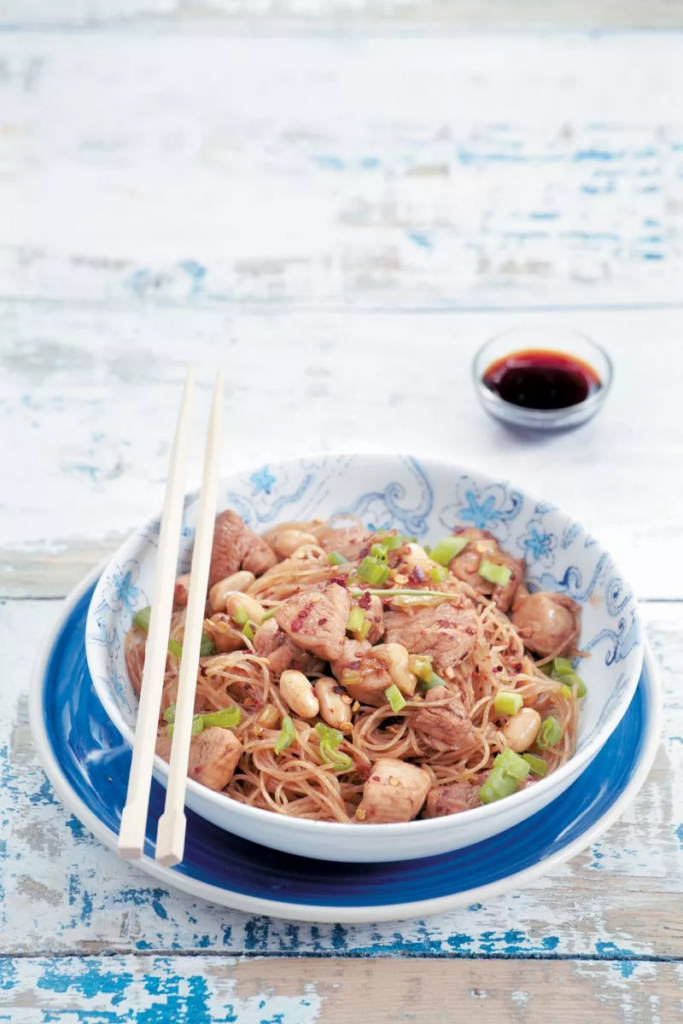 Πώς θα μαγειρέψουμε τα noodles στο σπίτι σαν expert (+συνταγές ...