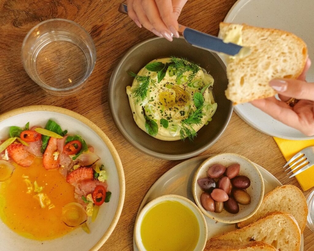 Annie Fine Cooking: Λατρεία για την εποχικότητα στο μπιστρό του Νέου ...