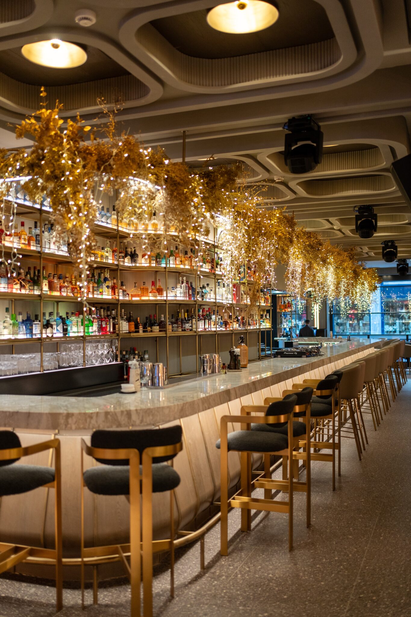 GECO Athens Bar Restaurant: Καλή ζωή all day long, διάστεροι σεφ και η ...