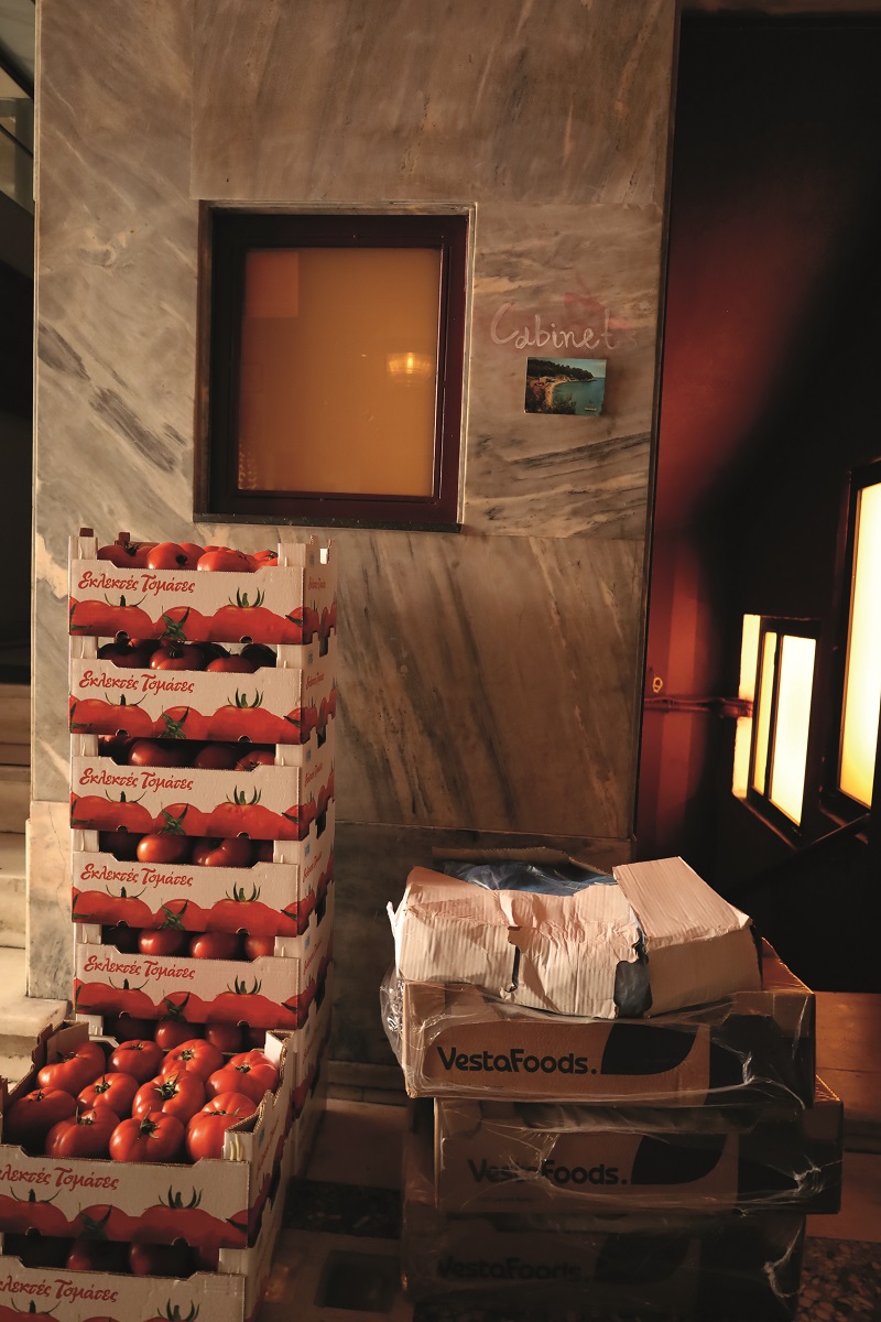 24 ώρες στο Manari: Όλο το παρασκήνιο από το άνοιγμα μέχρι το κλείσιμο της ταβέρνας | cantinamag.gr