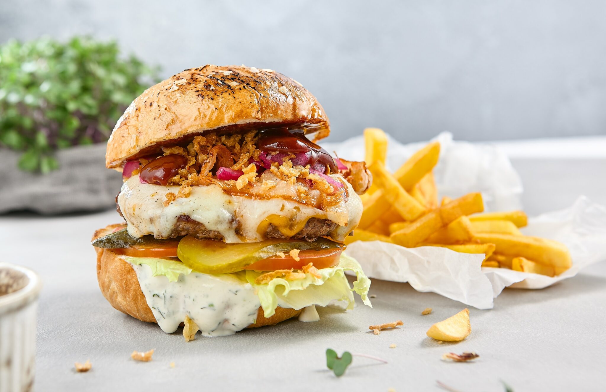 Η σπιτική σος για burger -με το ιδιαίτερο συστατικό- που τα απογειώνει ...