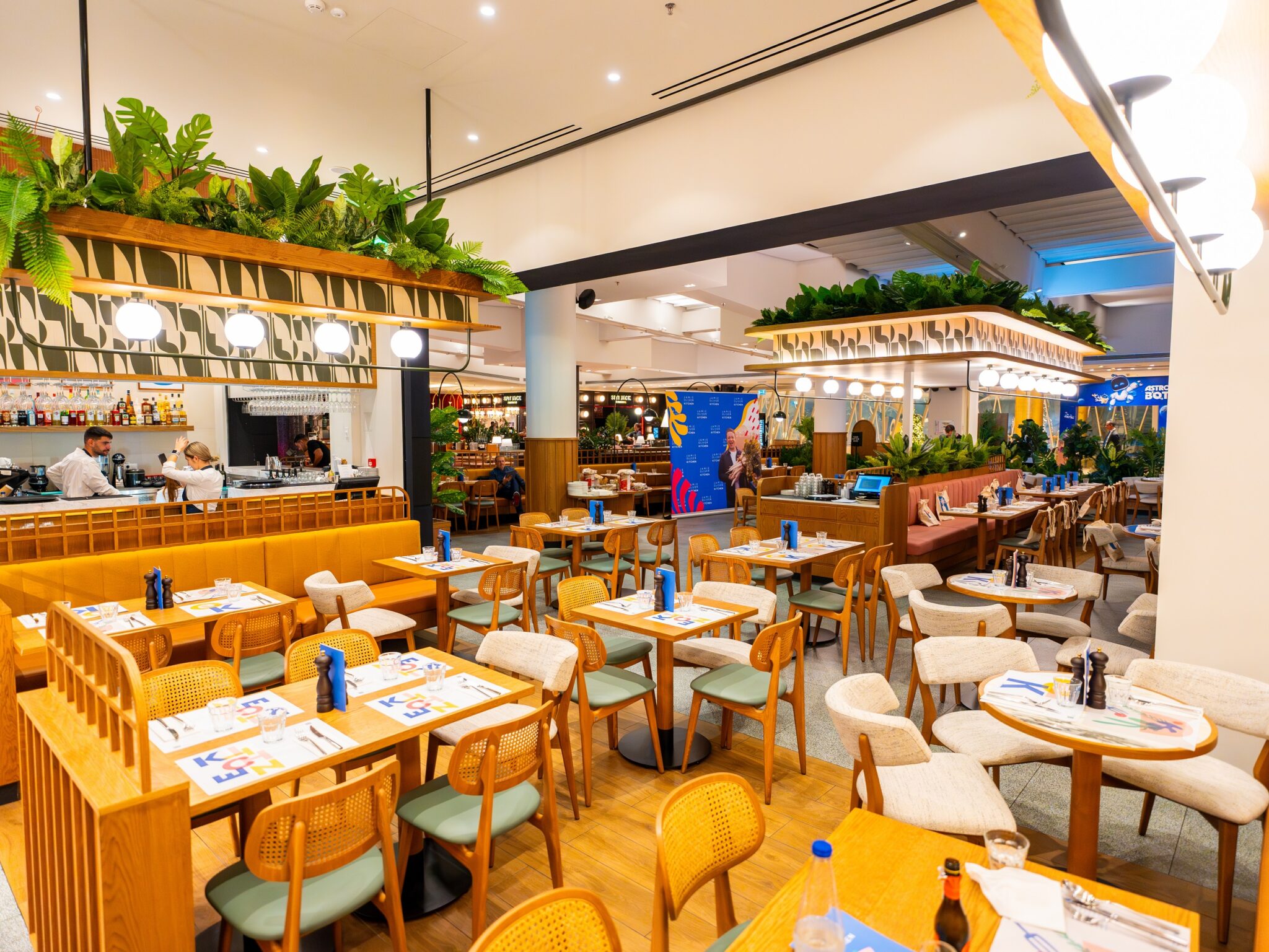 Jamie Oliver Kitchen: Ο Κύπριος σεφ Κυριάκος Κυριάκου μιλάει στο ...